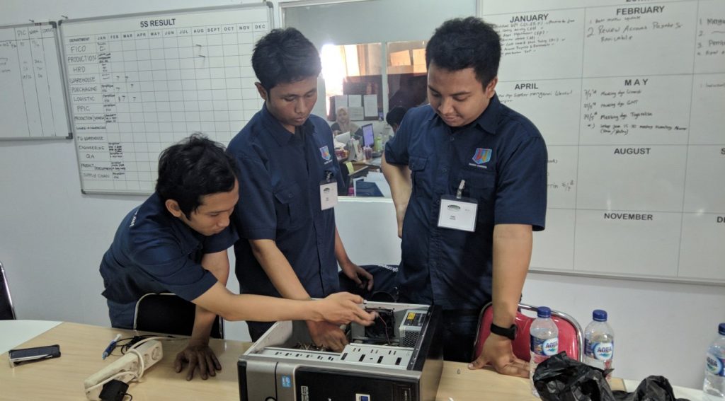 Jasa Service Komputer Ketapang Bergaransi | warungkomputer.net